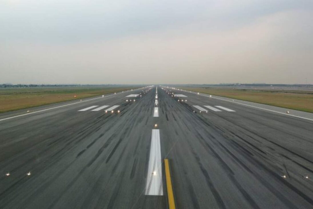 This Brazilian Runway Is the 5th Largest in the World, Tests Gripen ...