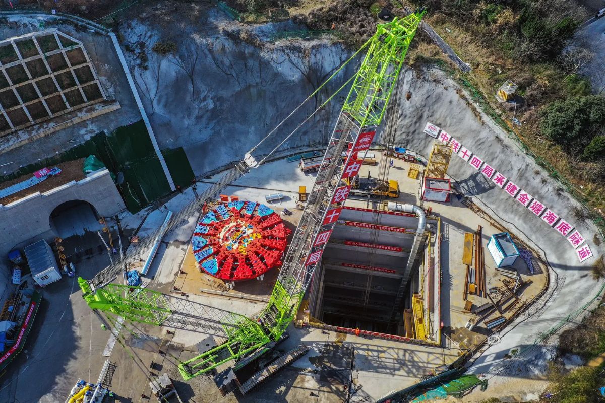 China Surprises the World With the Jintang Submarine Tunnel, 16 ...