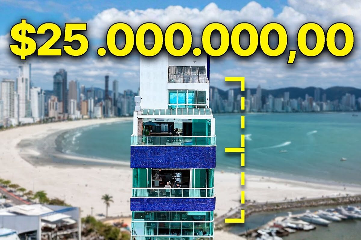 With R$ 25 Million in a 600 m² Triplex in Balneário Camboriú, Pool in ...