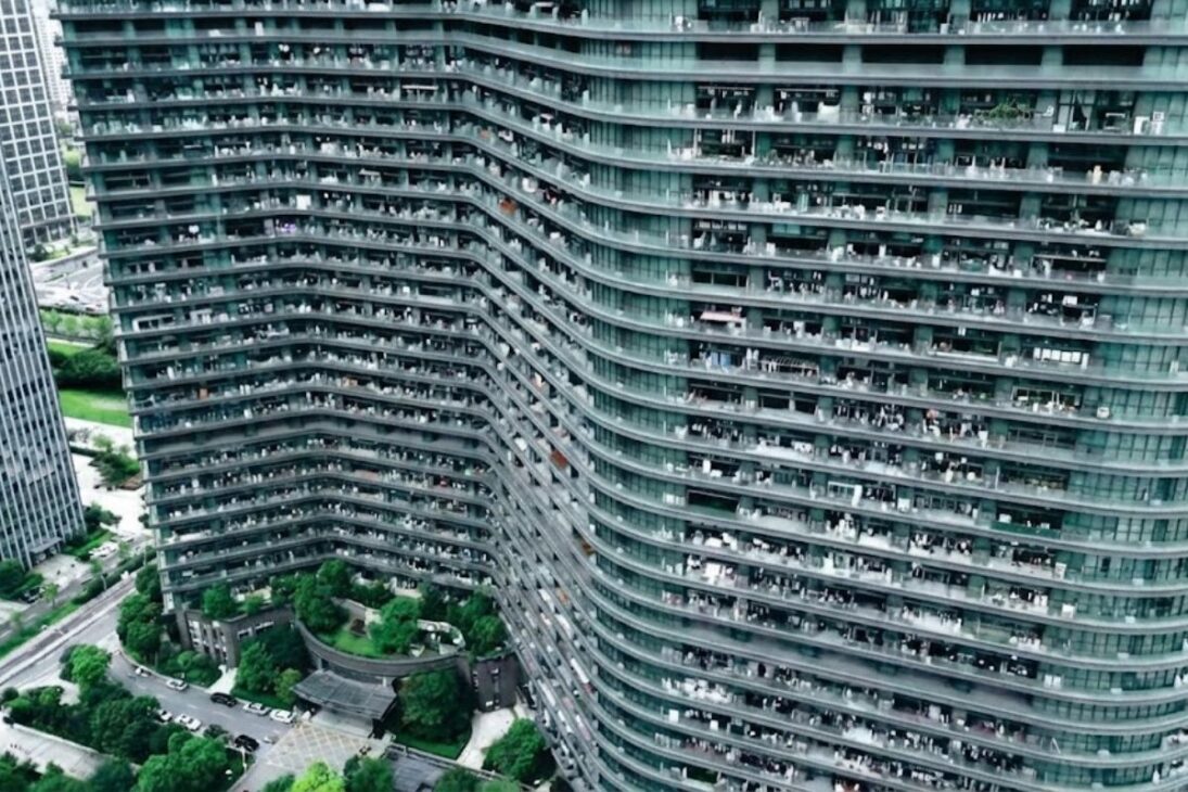 Discover The Most Absurd Building On The Planet: A Giant Residential ...