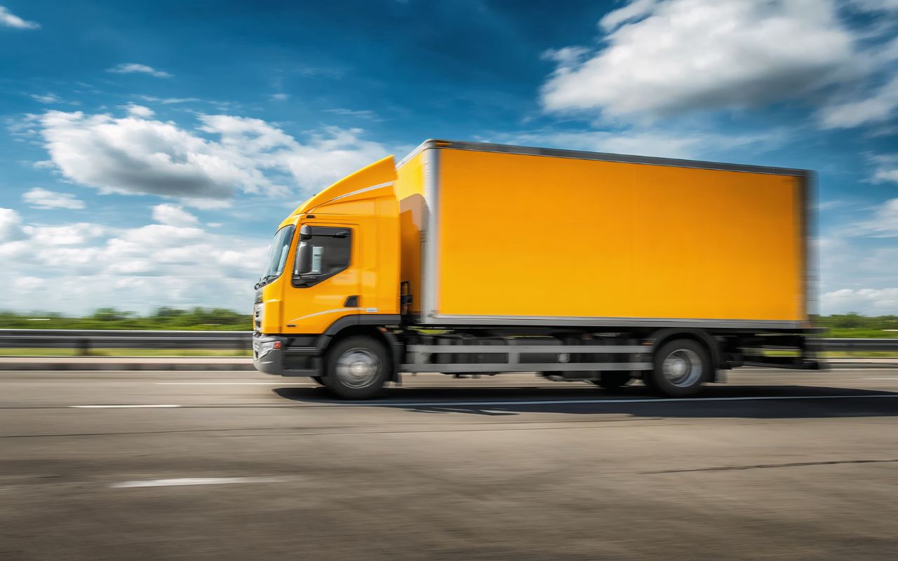 Road freight rises 3.36% and reaches R$ 7.99 per km in March 2026 ...